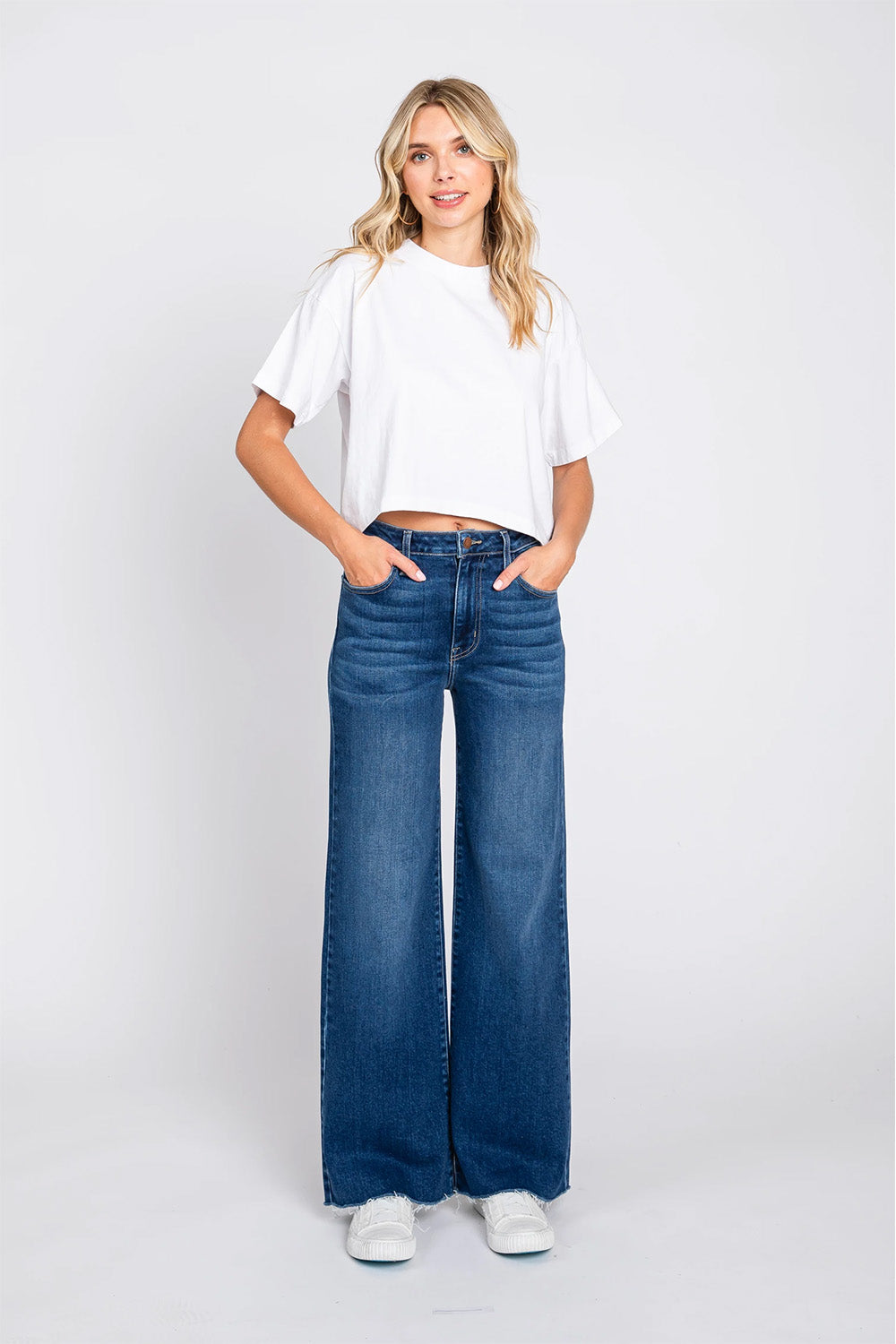 PAOLA A LINE SCISSOR CUT - DARK — EVRGREEN Clothing